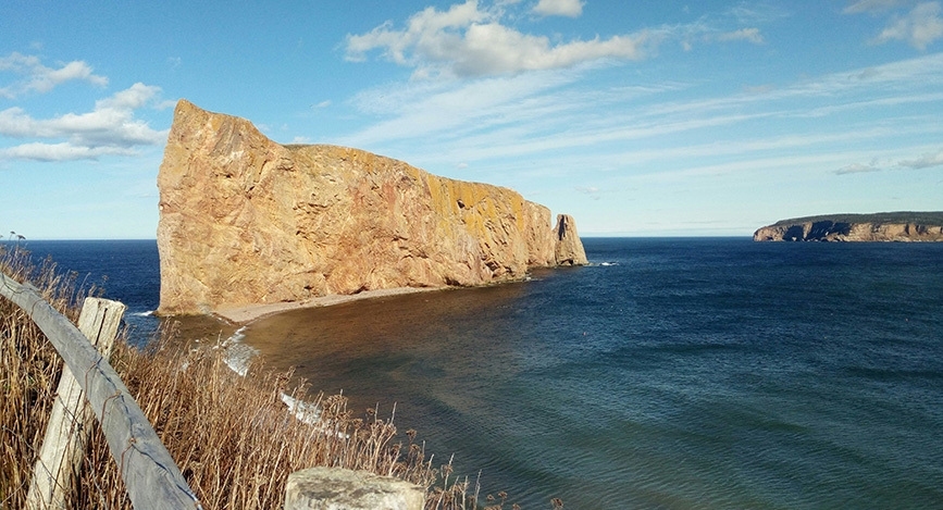 Roche Percée en Gaspésie : symbole de la côte Québécoise