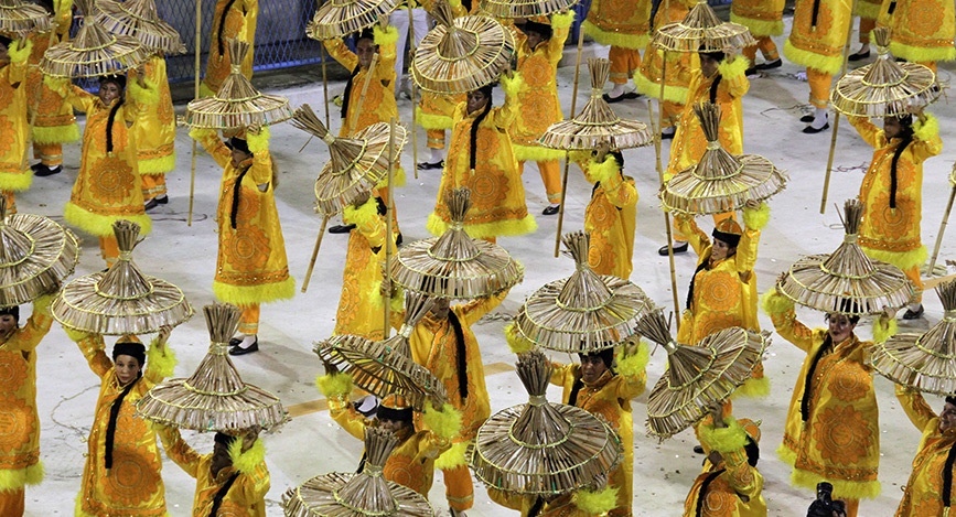 Visiter une école de samba au Brésil